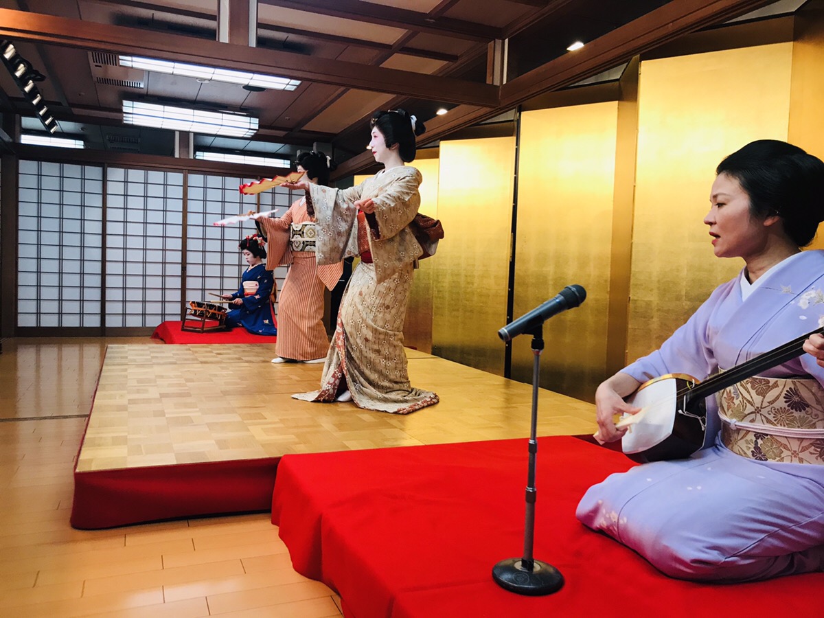 Geisha Entertainment Show and Multi-course Japanese Meal in Asakusa ...
