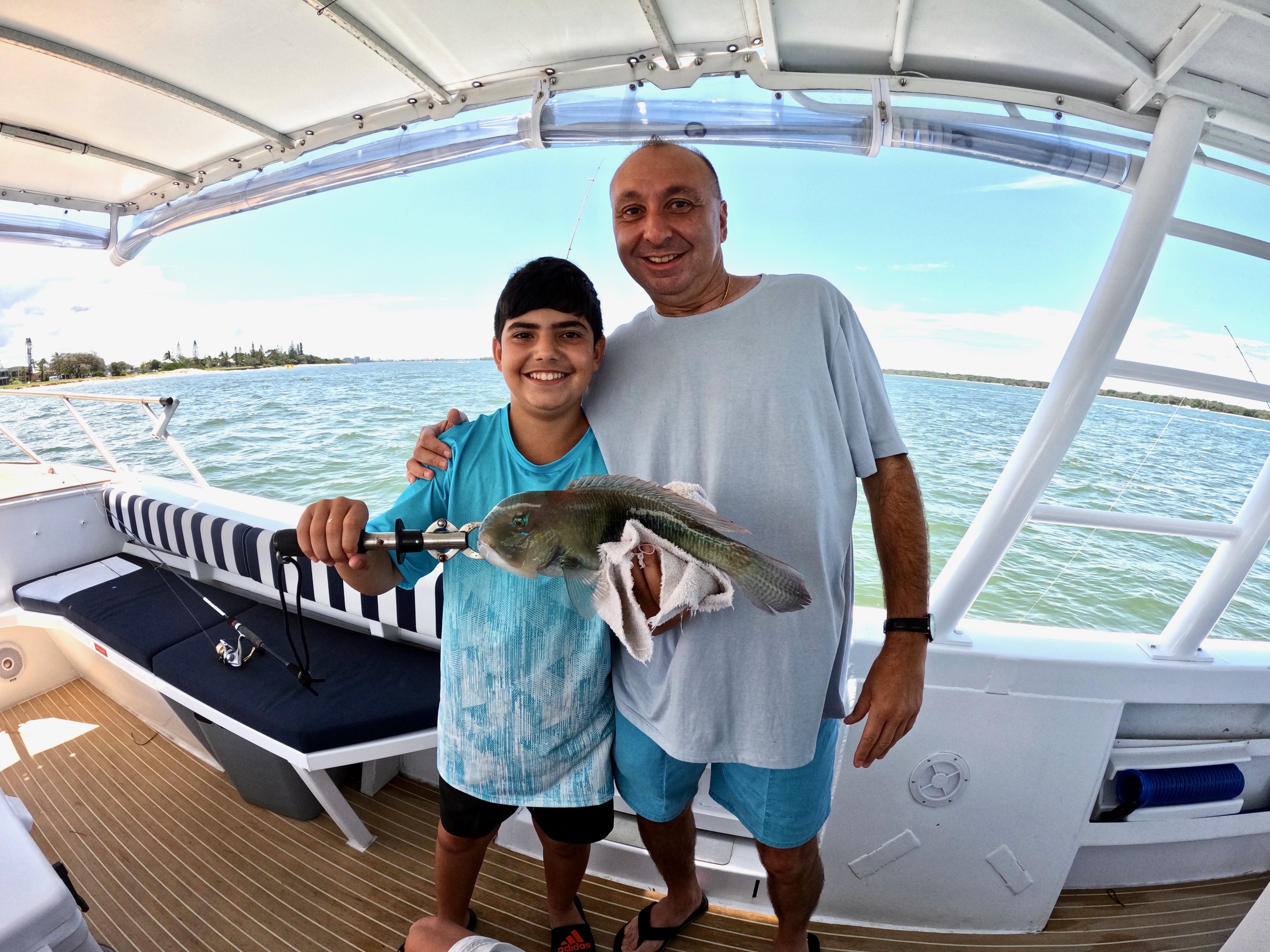 PRIVATE Broadwater Fishing - 5 hour morning session. Pickup from ...